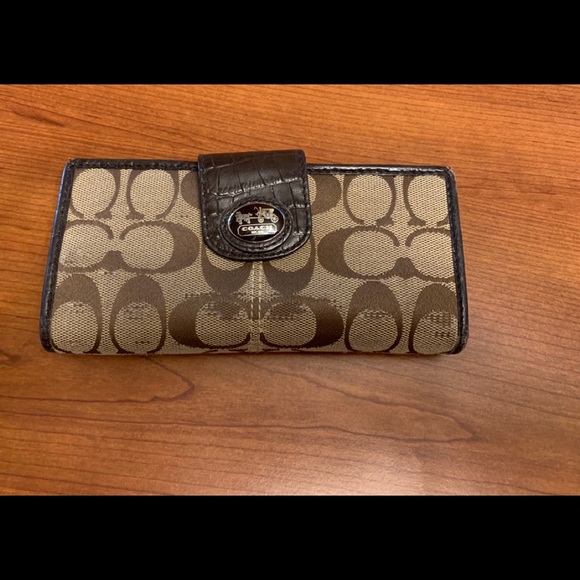 Coach | Bags | Coach Logo Wallet | Poshmark